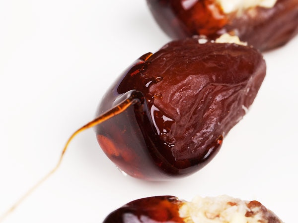 Stuffed Dates Recipe, How to make Stuffed Dates | Milkmaid